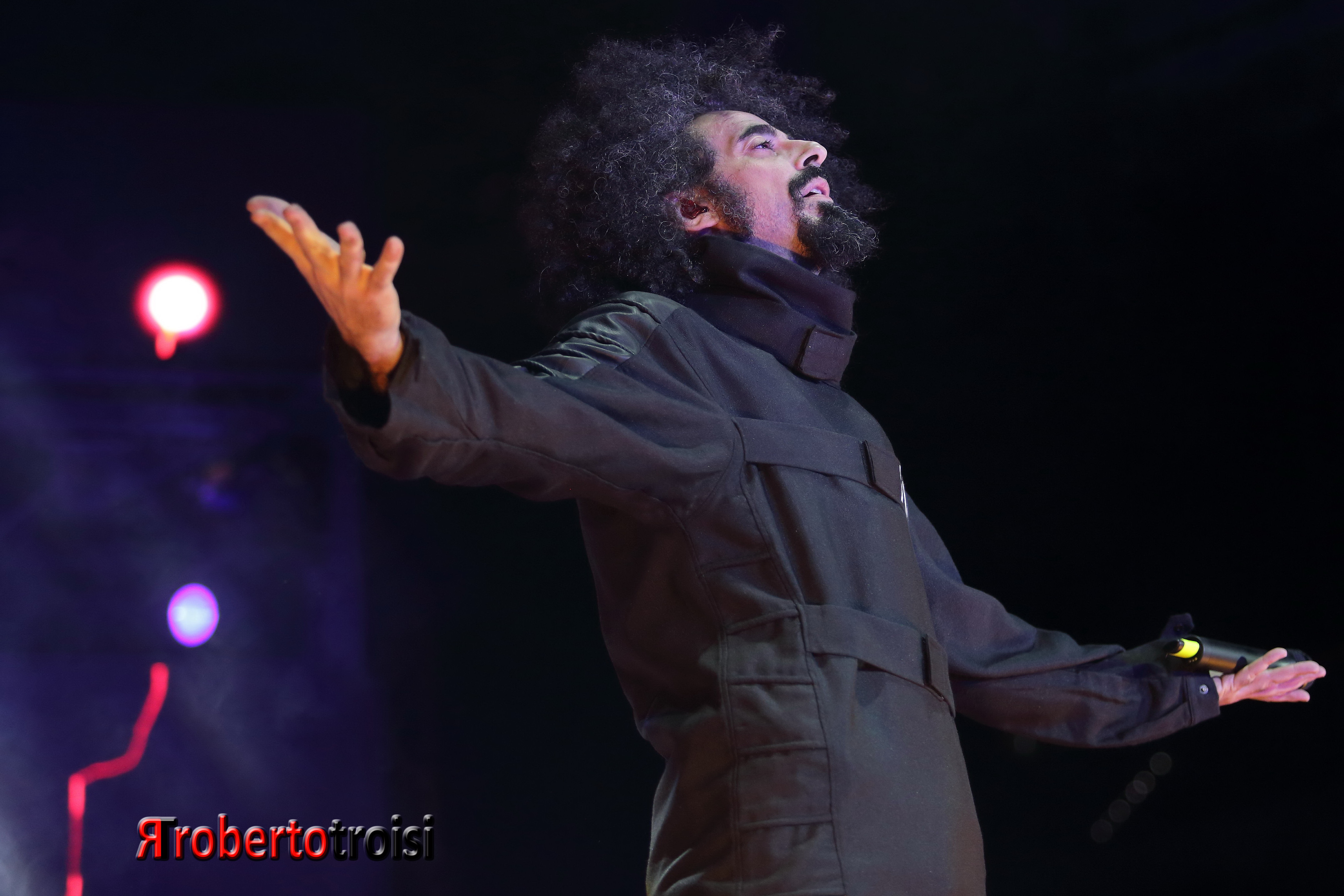 Caparezza: Tour ” Prisoner 709 “ – The Light Canvas