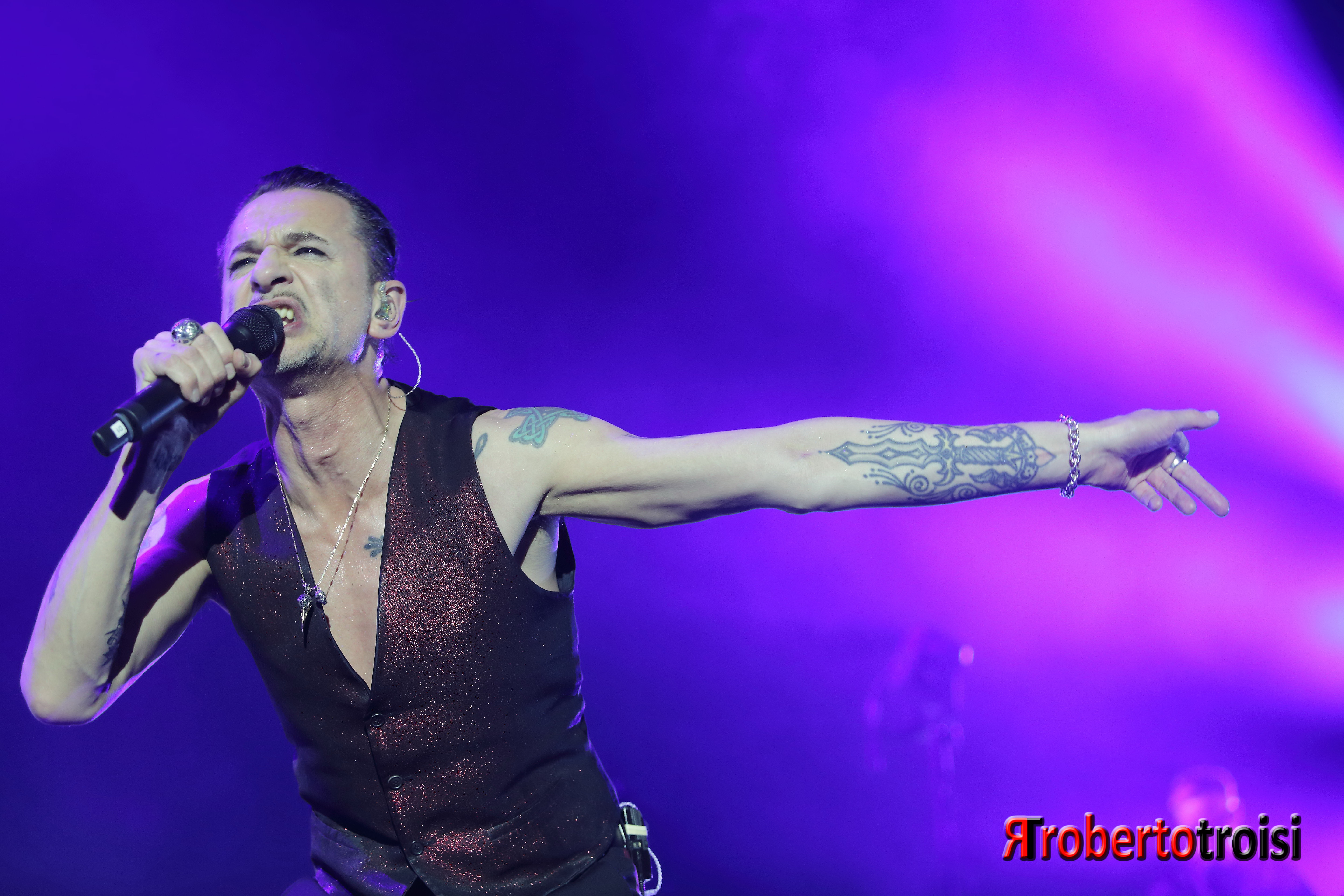Depeche Mode – Global Spirit Tour 2017 – The Light Canvas